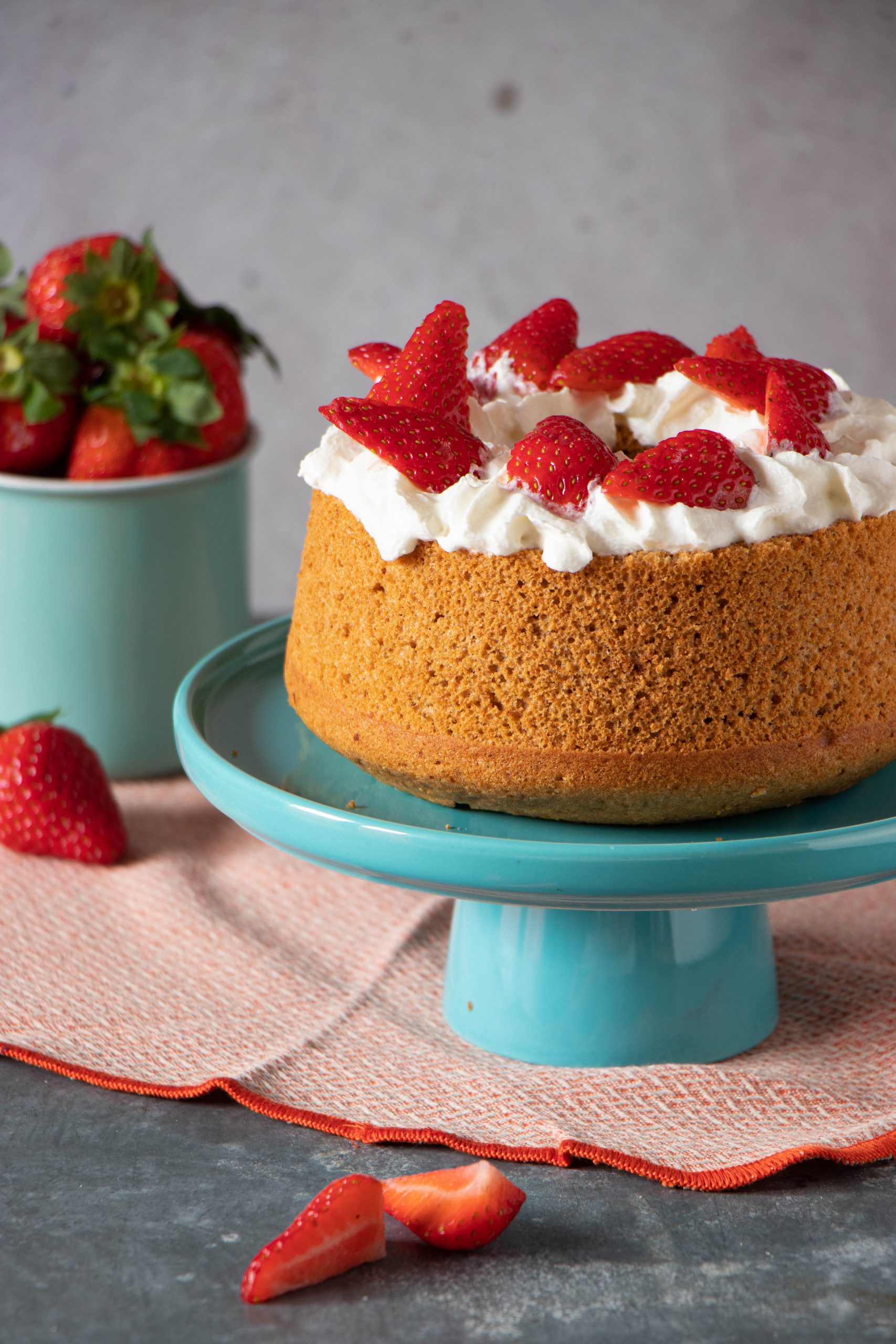 Chiffon Cake con fragole frullate, la soffice fluffosa al profumo di ...